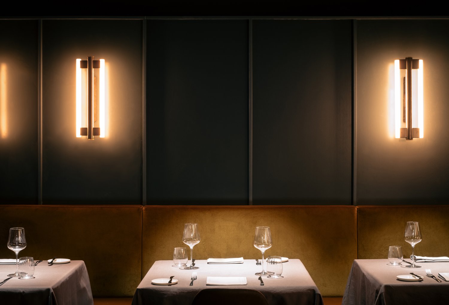 Restaurant Prism in Berlin / Batek Architekten